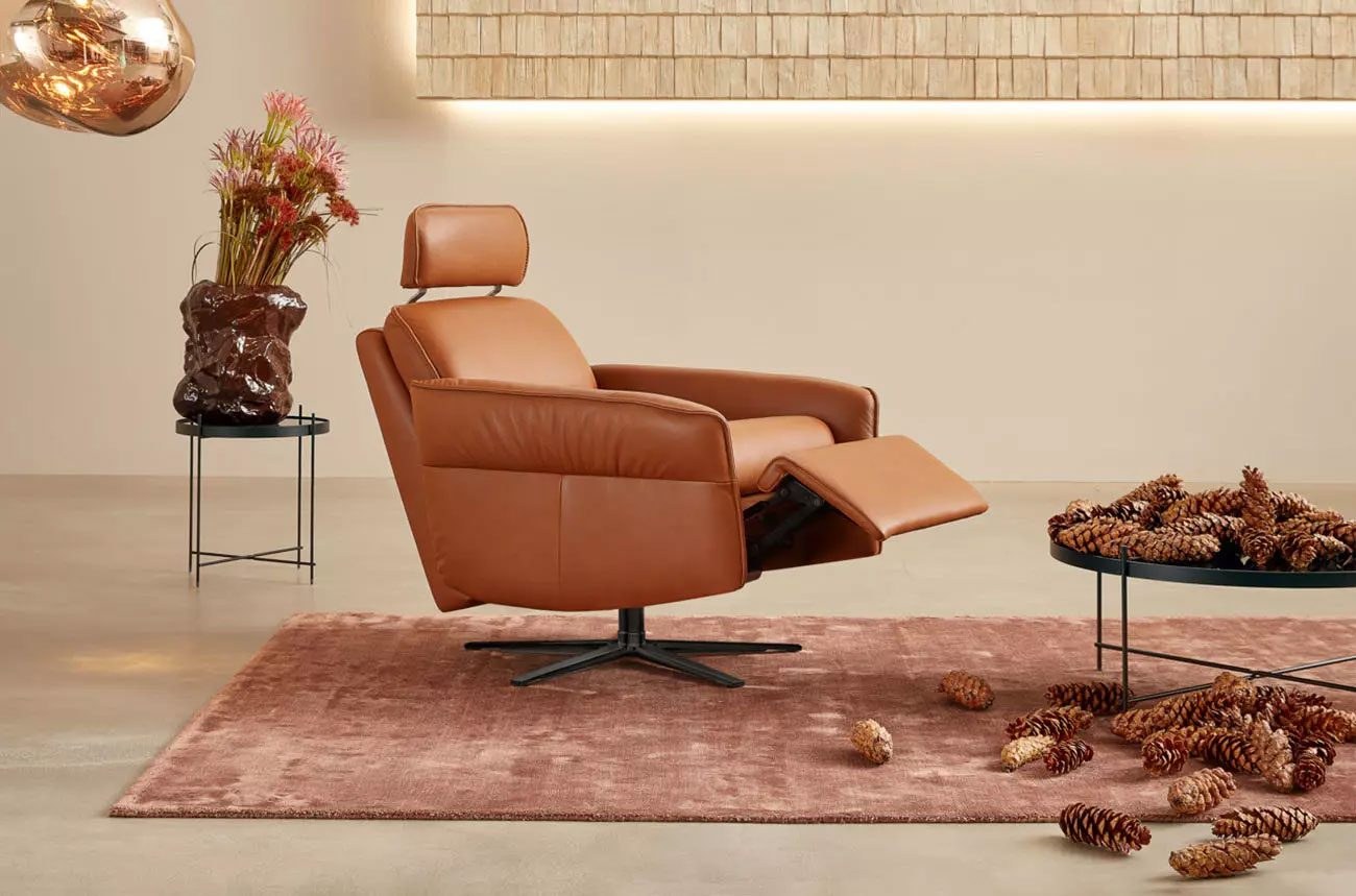 Aura Electric Recliner Chair - Himolla - Belgica Furniture