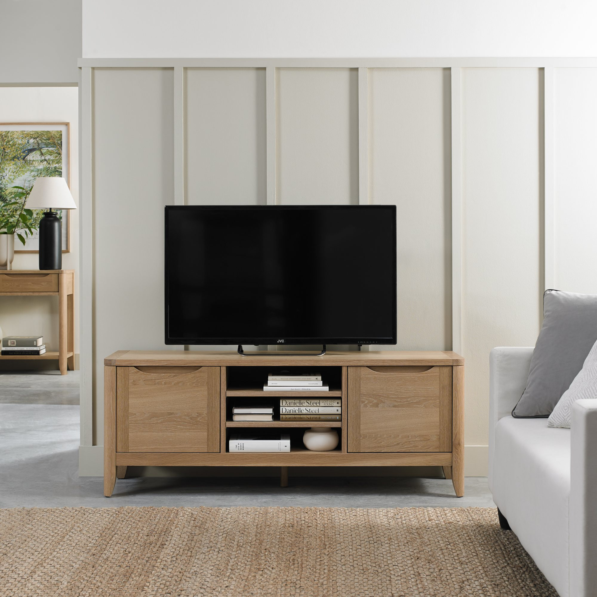 Chester Oak Entertainment Unit - Belgica Furniture